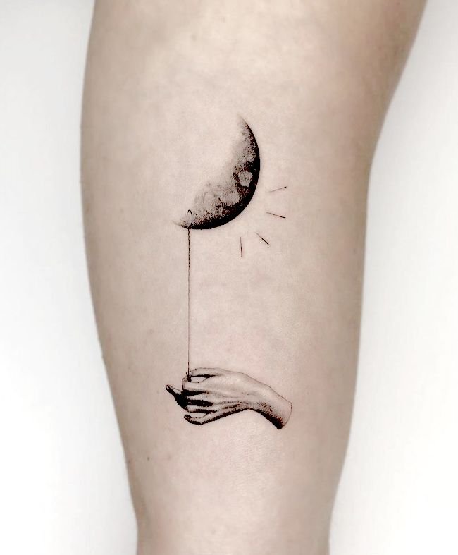 25+ Most Creative Moon Tattoo Ideas - Tattoos Free